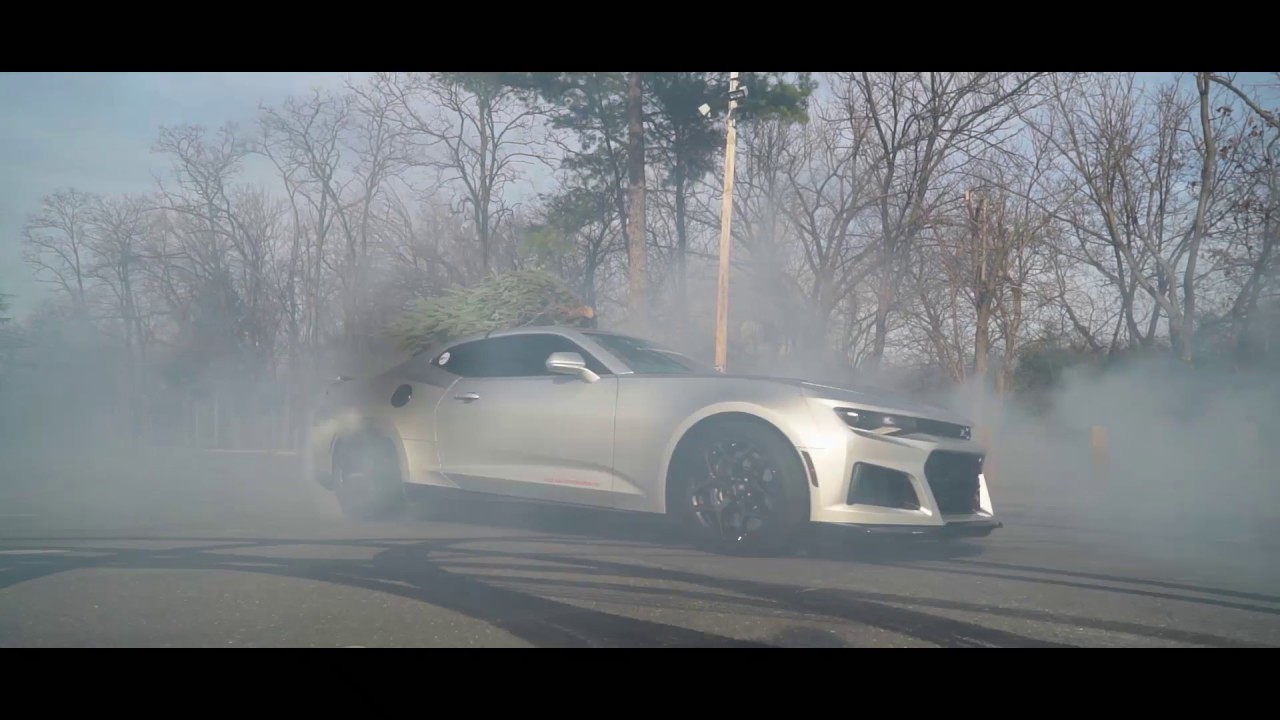 ATI's 2017 ZL1 Camaro doing what it does best, melt tires. - YouTube