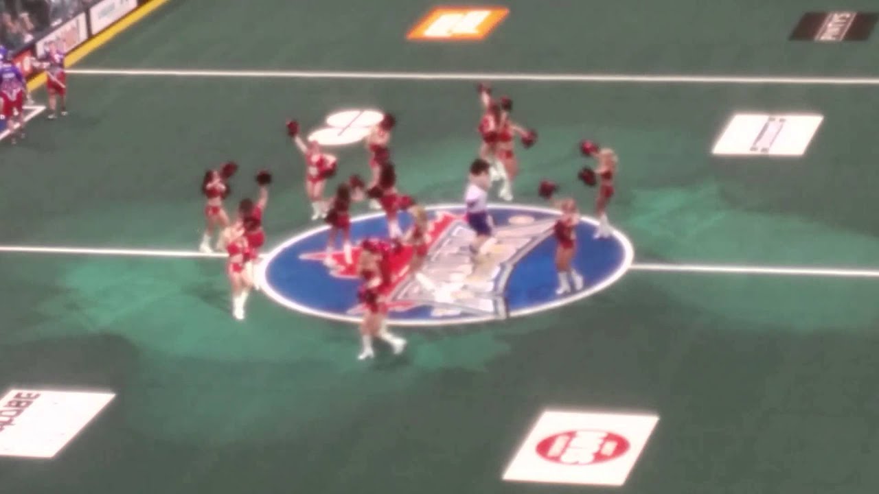 Toronto Rock Cheer Leaders! & Iggy - YouTube
