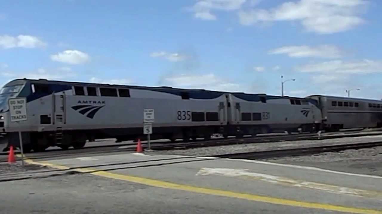 AMTRAK AUTO TRAIN ARRIVAL - YouTube