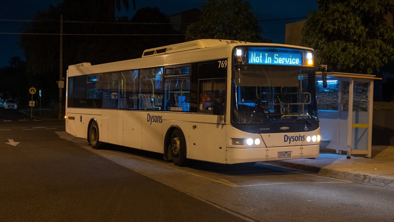Dysons Bus 769 Volvo B12BLE, Volgren "CR228L" - YouTube