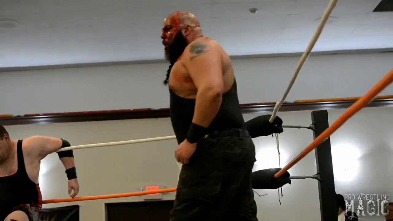 Adam Payne waterboards DJ Hyde at Pro Wrestling Magic! - YouTube