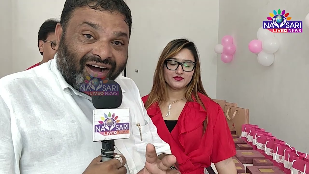 Navsari Live :- નવસારીમાં હીરાના આભૂષણોનું પ્રદર્શન - YouTube