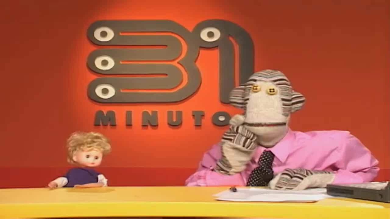31 minutos tulio degenereke acosando a carla rubio - YouTube