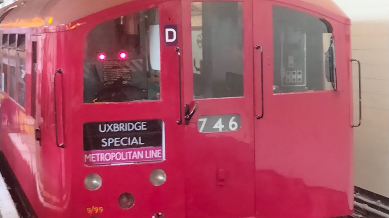 1938 Tube Stock Journey on the Metropolitan Line To Harrow On-The-Hill ...