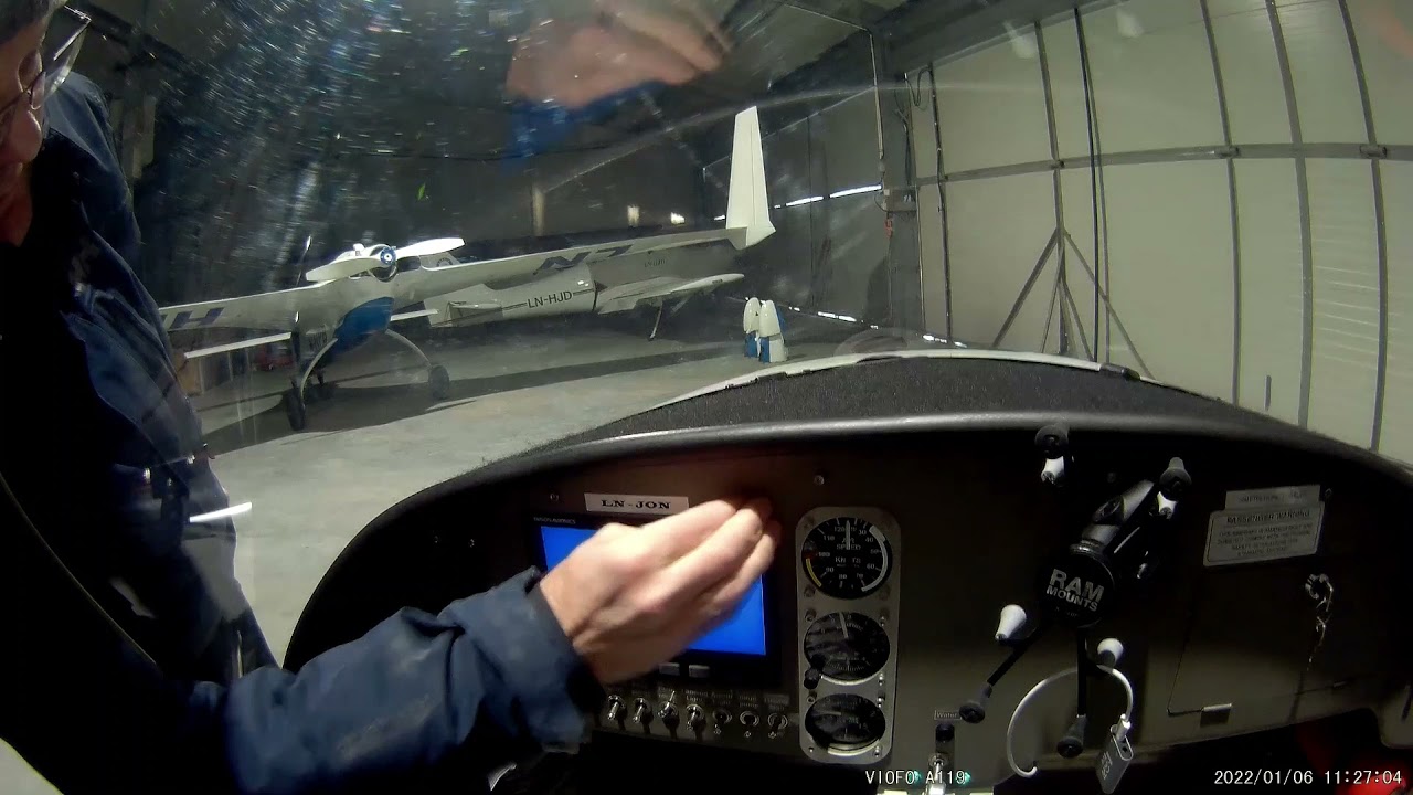 Dynon Flightdeck 180 problem - YouTube