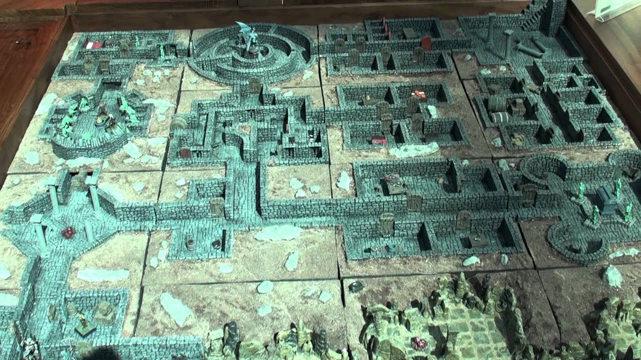 PAX Prime 2011 - Geek Chic gaming table - YouTube
