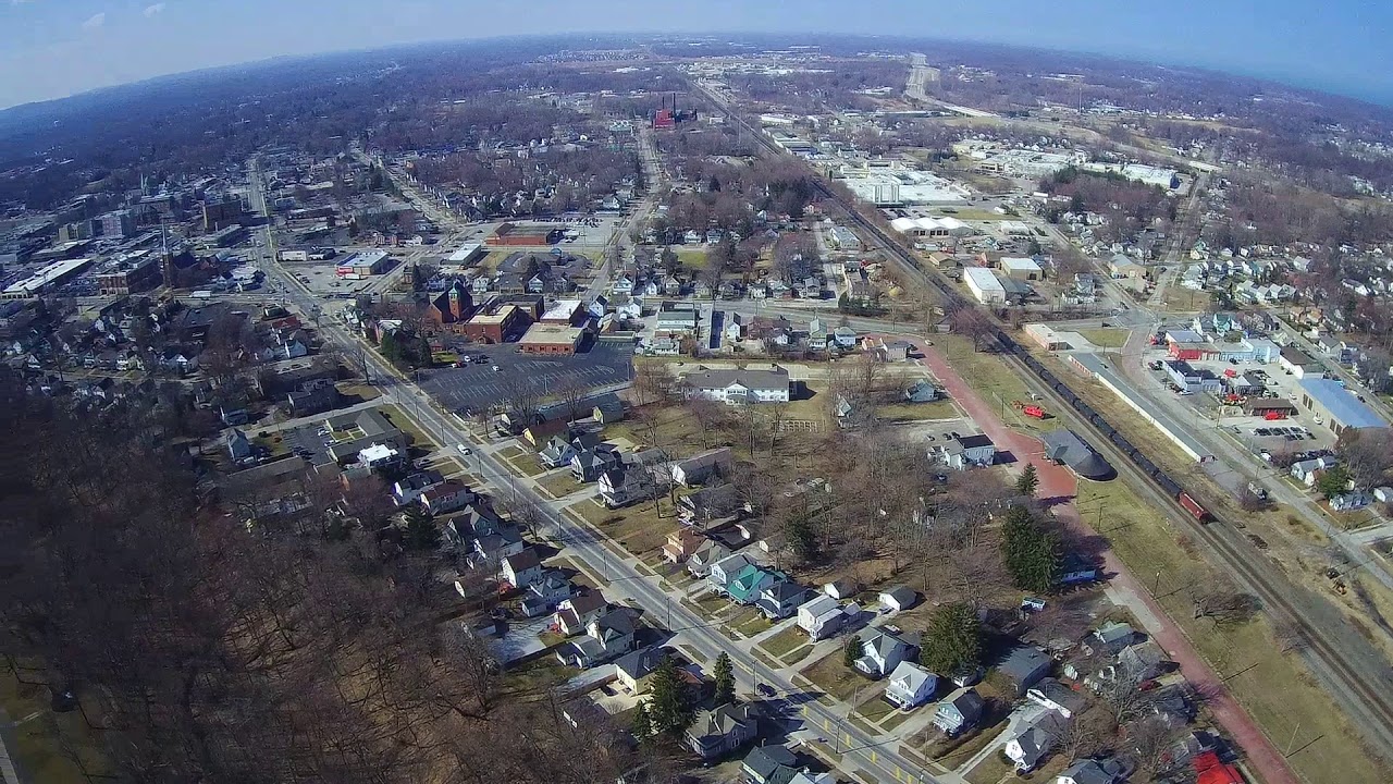 Drone flight over Recreation park Painesville Ohio - YouTube