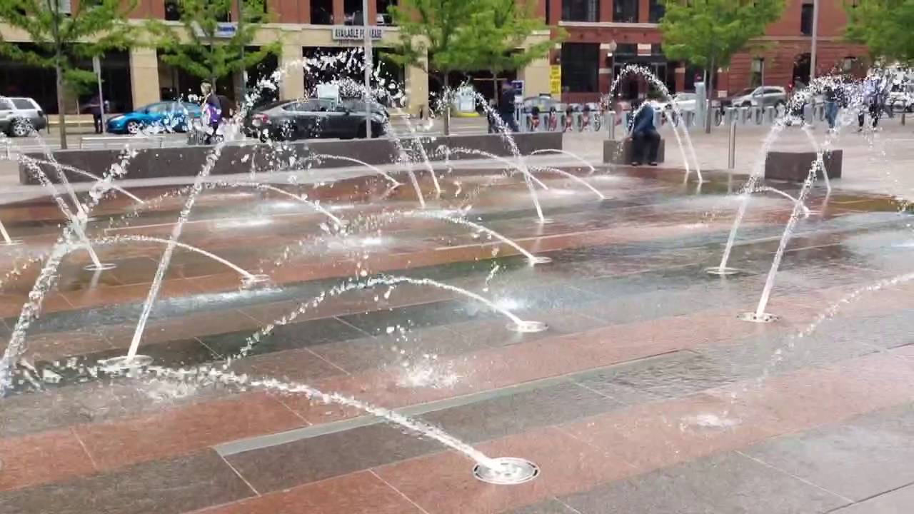Denver fountain - YouTube
