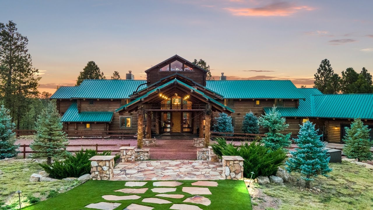 120 ACRES!! Northern Arizona's Premier Log Ranch! ***Backs the National ...
