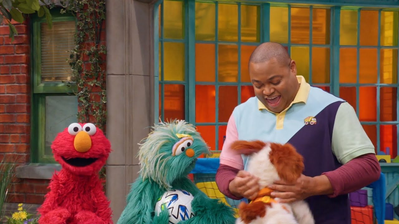 Sesame Street: Gold Medal Tango Short Episode - YouTube