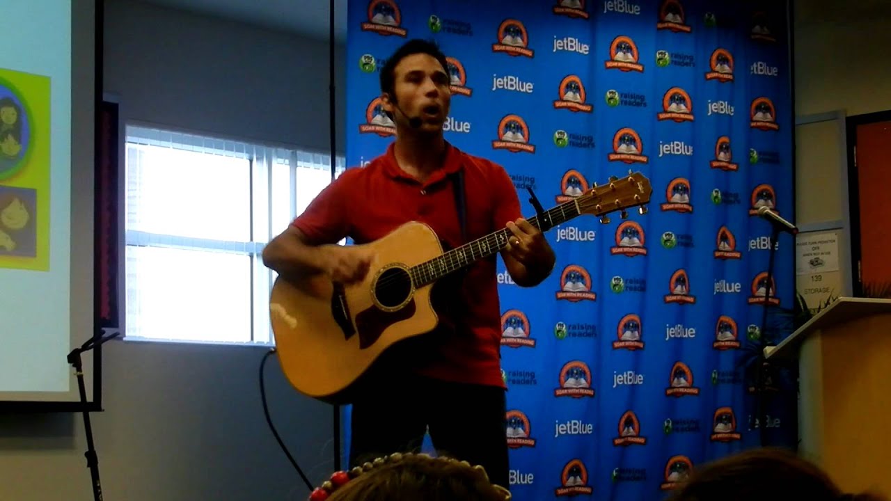 Mr Steve singing Going on a Bear Hunt - YouTube