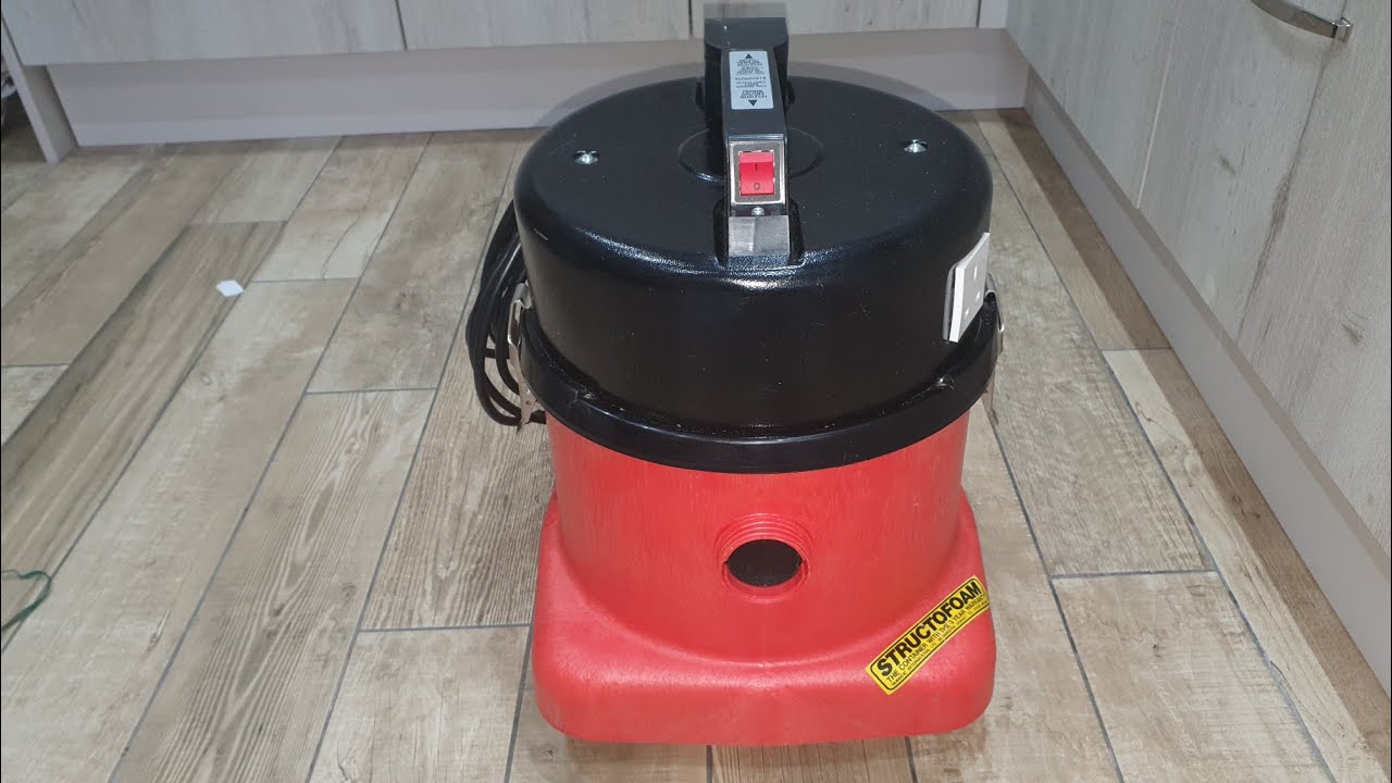 Numatic XP380 from 1994 first look before refurb - YouTube