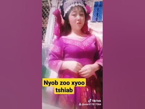 nyob zoo xyoo tshiab niam koob xyooj - YouTube