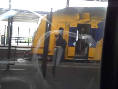 Aankomst met DD-IRM 8647 op Haarlem - YouTube