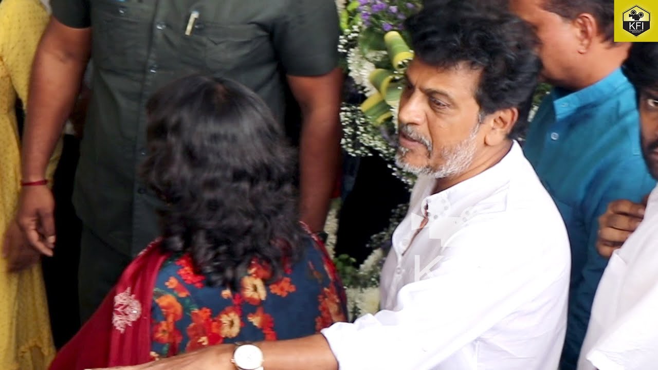 Shivarajkumar Controlled Tears Infront Of Appu Samadhi | Death ...