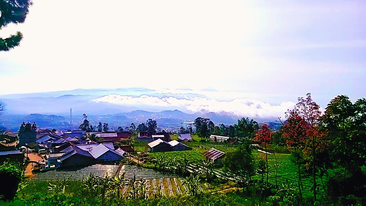Indonesian Village Life / Farmers' activities on the slopes of Mount ...
