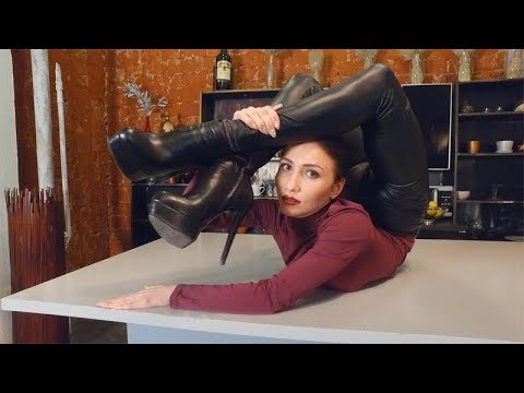 Бэкстейдж с последней фотосессии. Гибкая девушка