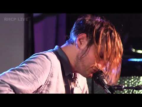 Red Hot Chili Peppers - Sick Love (First time acoustic) [Proshot]
