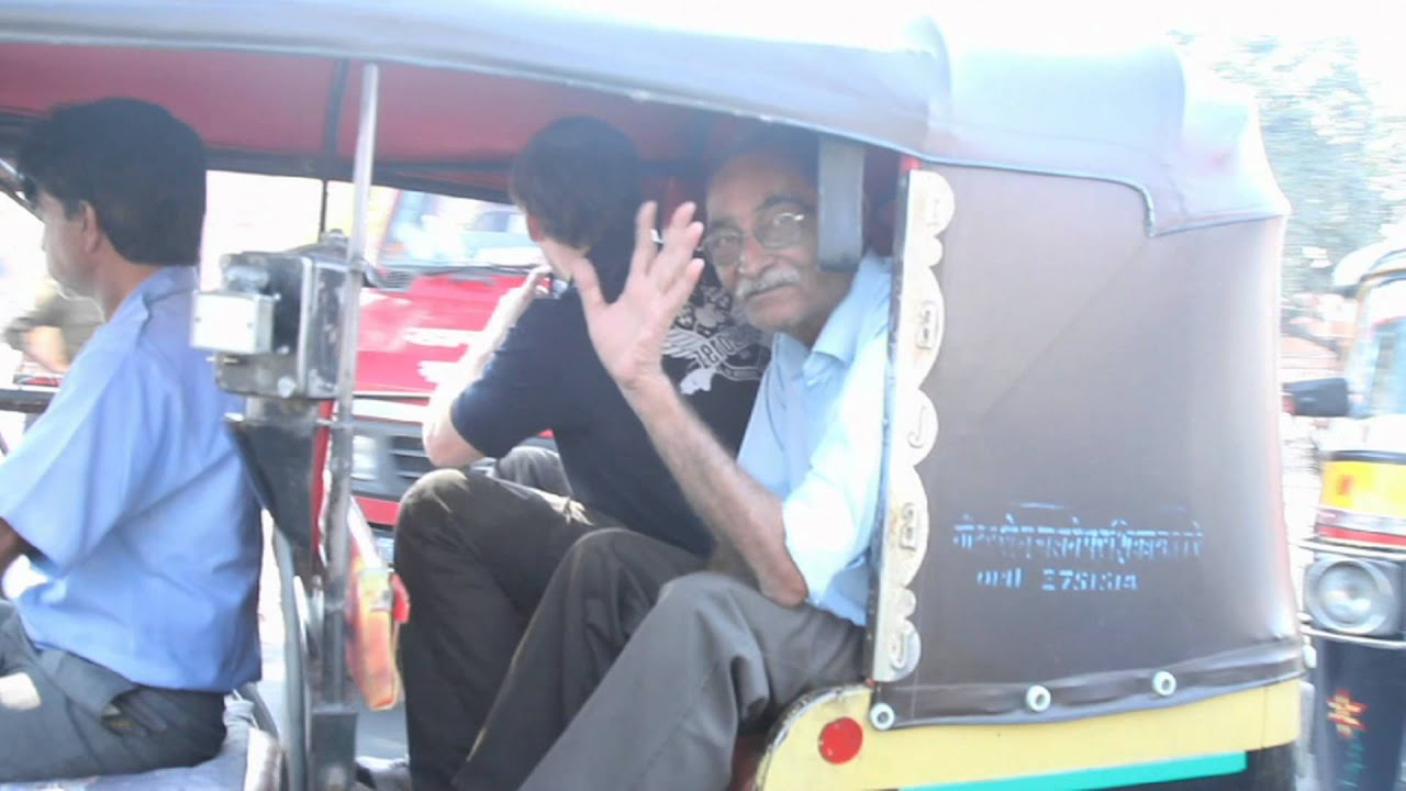 Rickshaw Rally in India - Three Wheels on India 2011 - YouTube