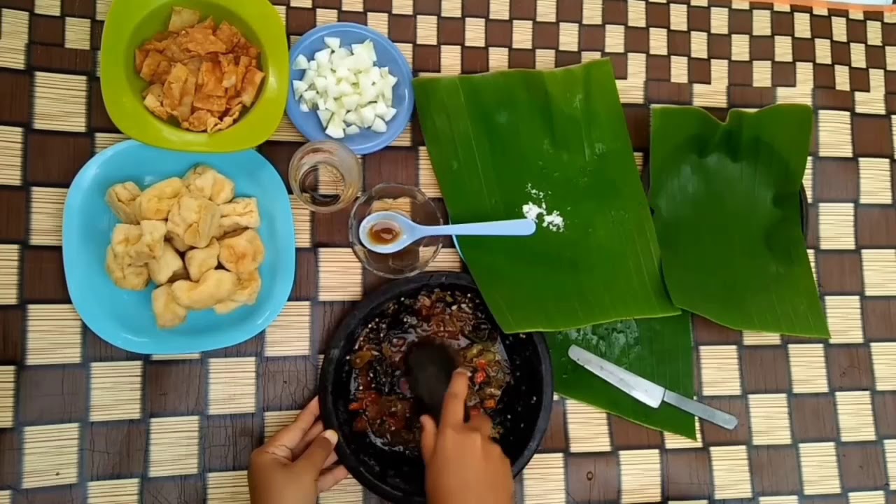 Tutorial Sederhana Membuat Tahu Gejrot Kriyuk Jontor - YouTube