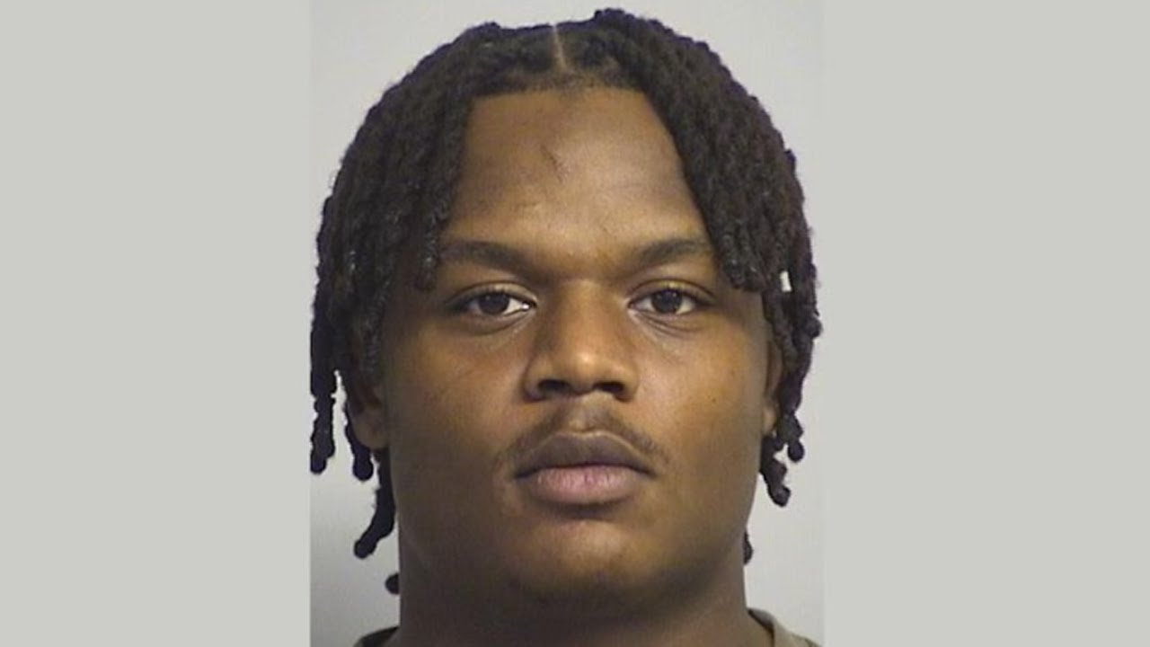 Alabama Football Player Arrested and Suspended - YouTube