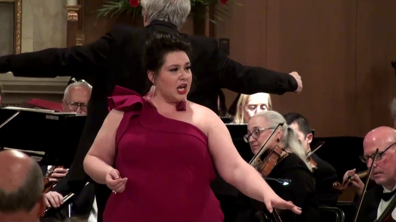 Puccini: In Questa Reggia/ Ashley Becker - YouTube