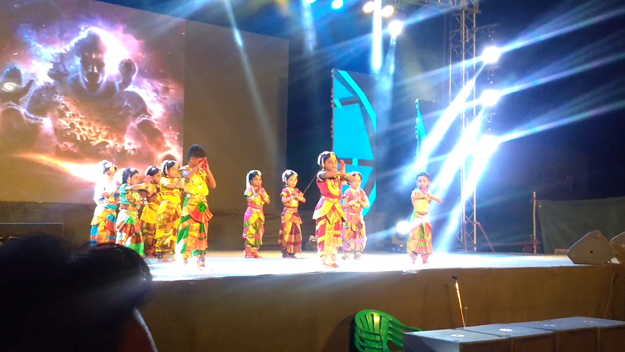 Kindergarten kids Classical dance performance.... - YouTube