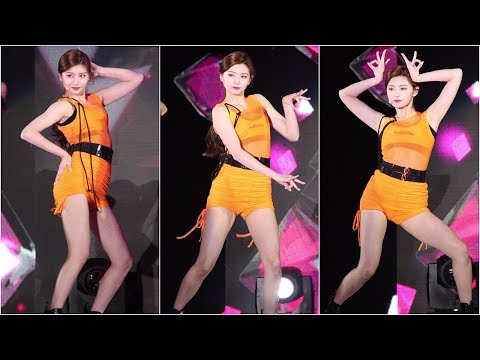 에버글로우(EVERGLOW) 이런(YIREN) '봉봉쇼콜라 (Bon Bon Chocolat)' 4K 직캠 by 비몽