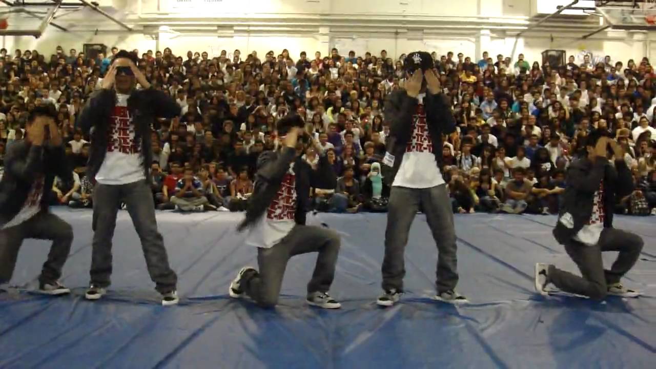 Poreotics perform @ Western HS on 5/21/10 - YouTube
