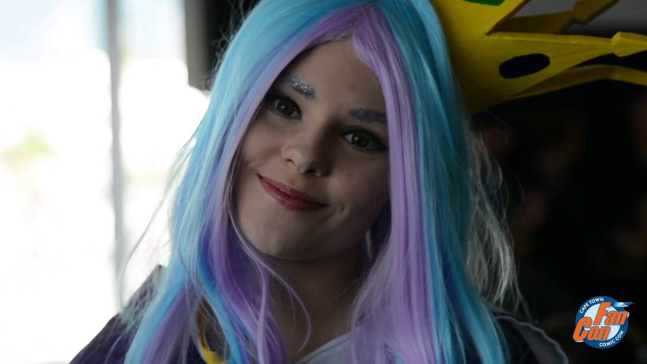Faces of Fan Con: South Africa's Comic Con - YouTube