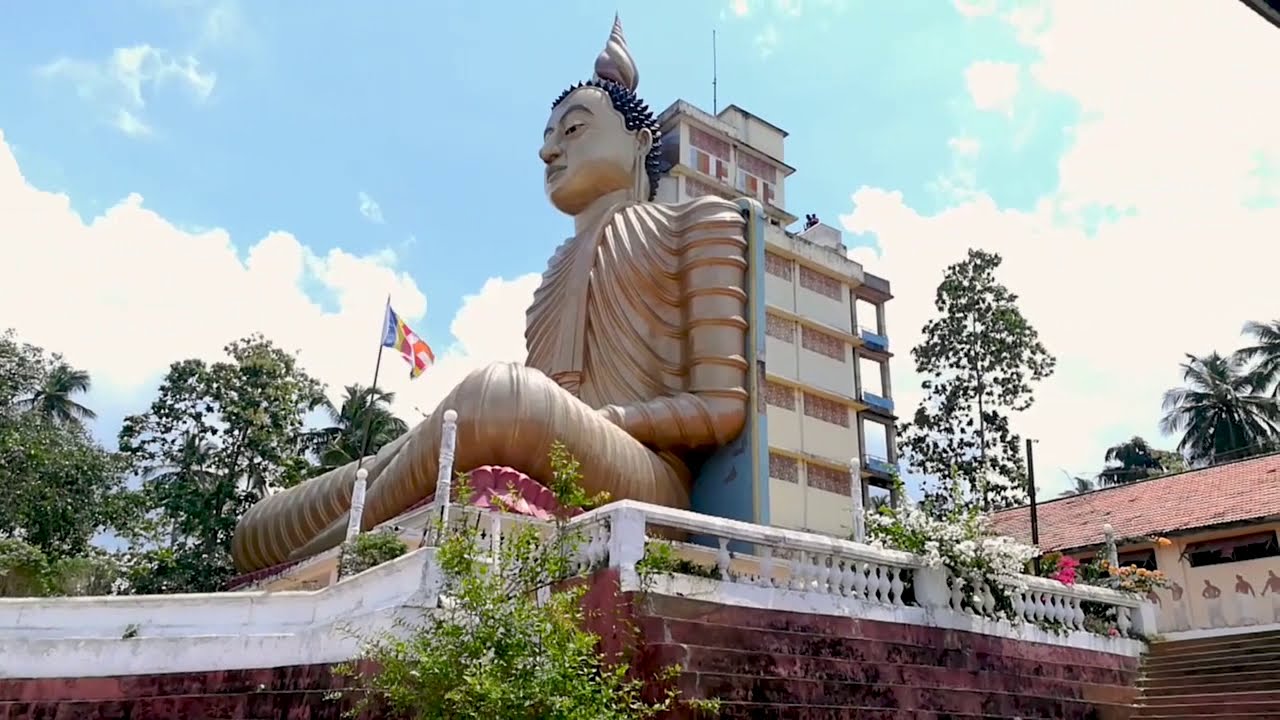 Matara Temple - Wewrukannala Temple, Dewundara Lighthouse & Devinuwara ...