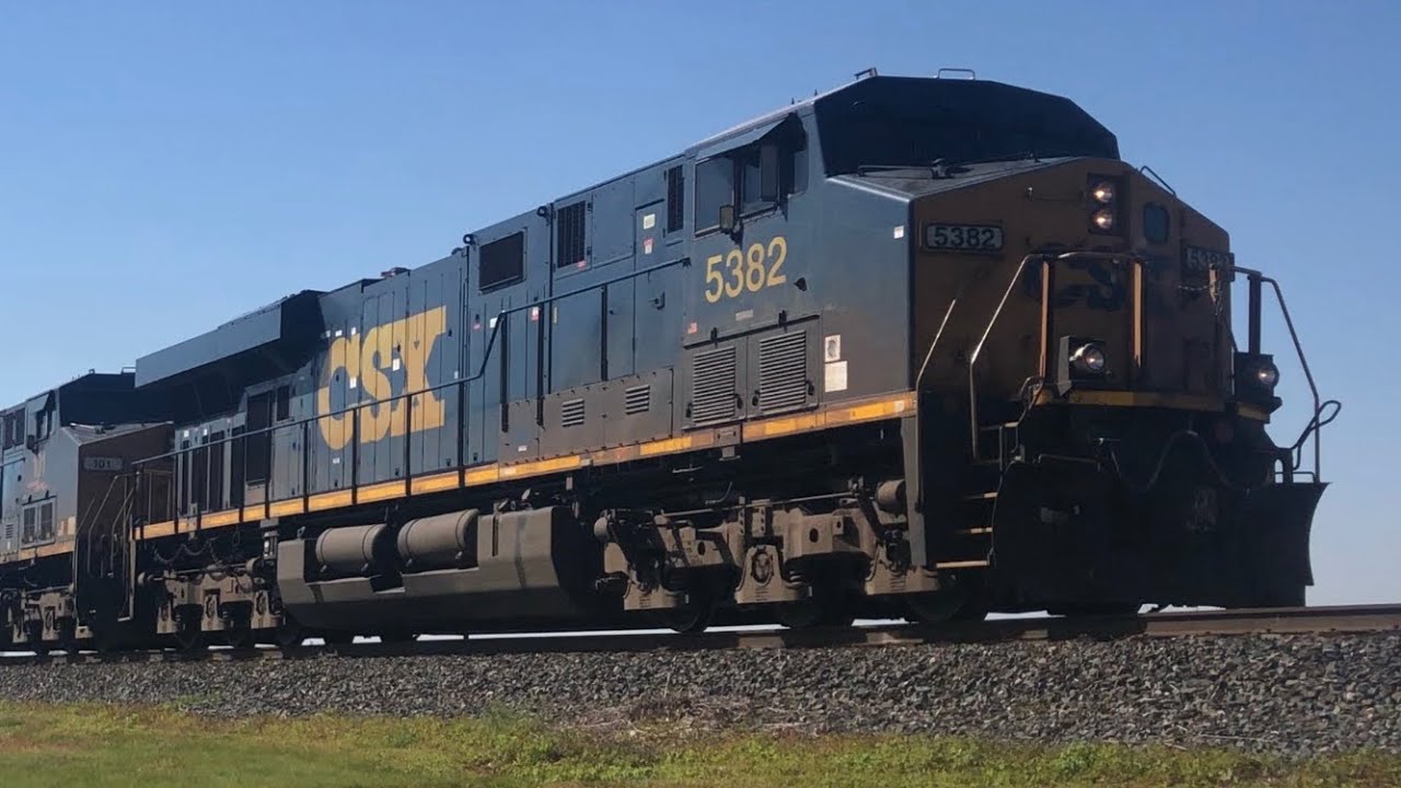 CSX Q348 with repainted CSX 101 - YouTube