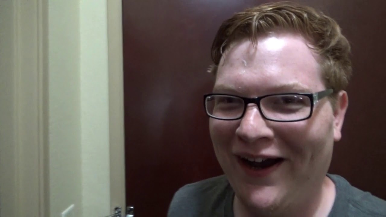 Edward Cummihands Comes Twice - YouTube