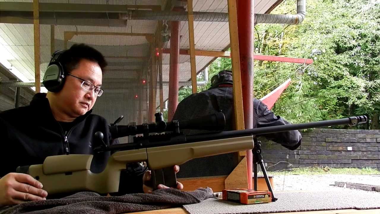 芬蘭 SAKO TRG-21 - YouTube