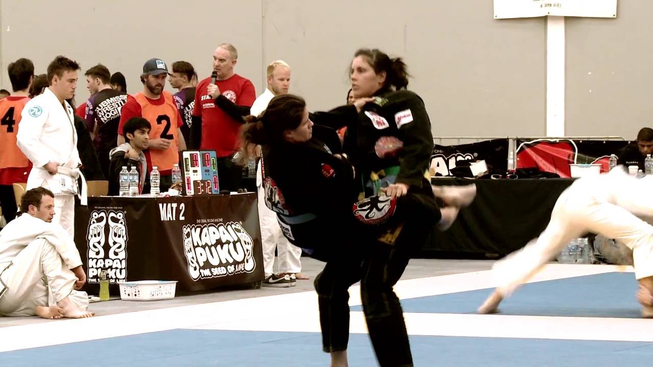 Australian Jiu Jitsu Champion Shantelle Thompson uncut fight tapout ...