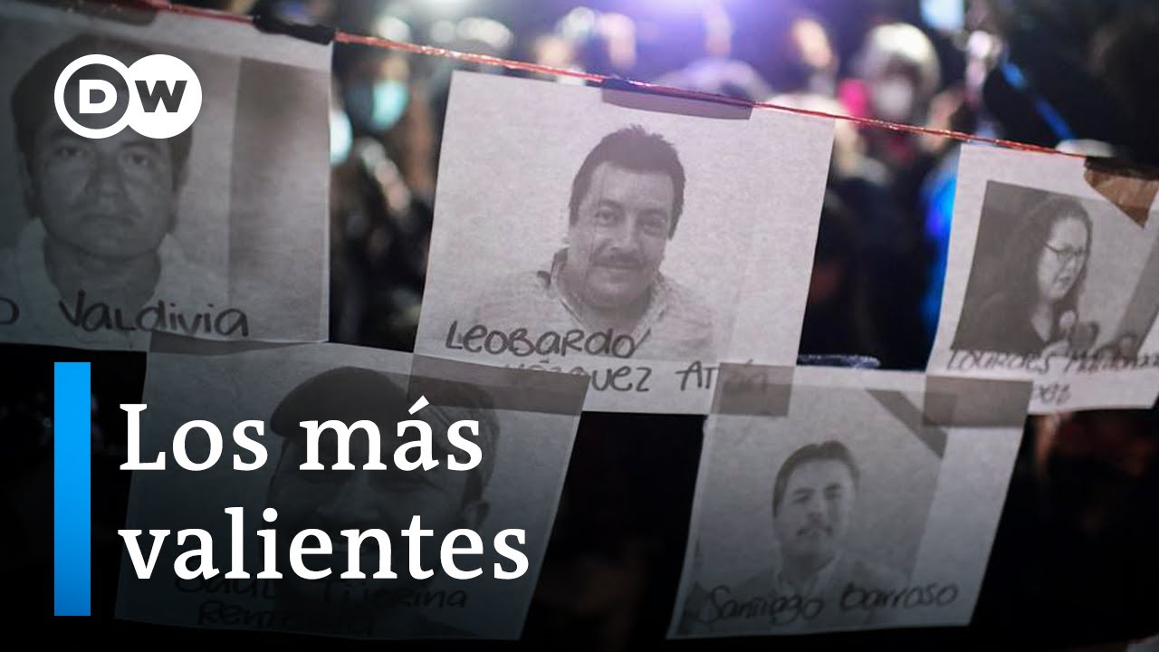 Los periodistas mexicanos arriesgan su vida a diario - YouTube
