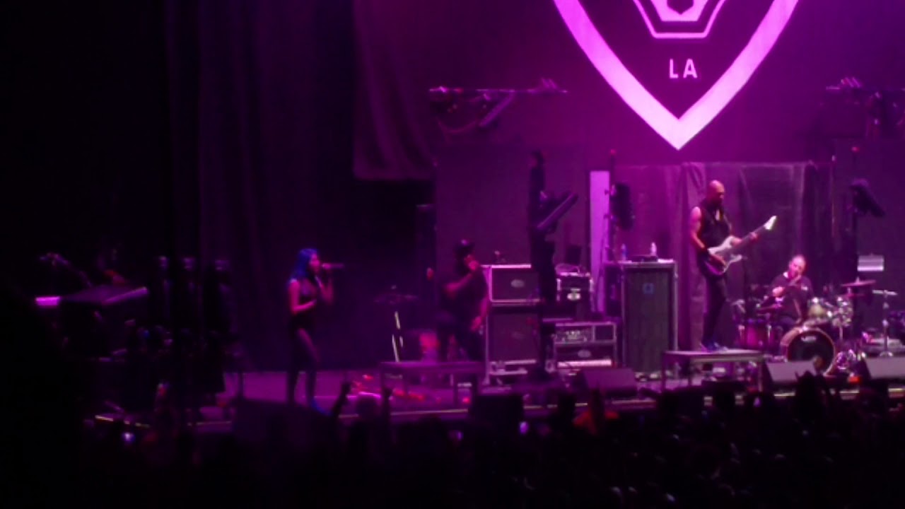 Bad Wolves featuring Diamante- Hear Me Now Live 5/18/18 in Moline ...