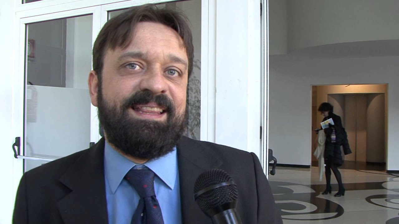 10/03/2016 MILANO: intervista a Andrea Ferrarini - Coord. Progetto ...