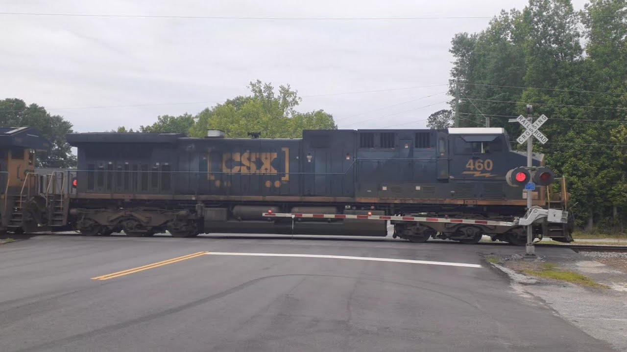 CSXT 460 leads CSX L657 at Neeses SC on the CSX Columbia Subdivision ...