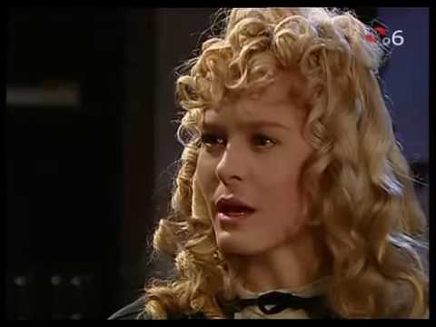 Angelina ataca a Lucecita (Luz María) - YouTube
