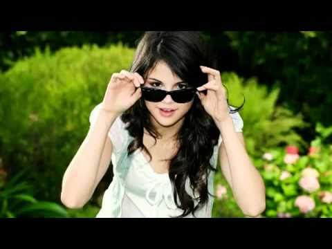 Selena Gomez-Disappear-music video