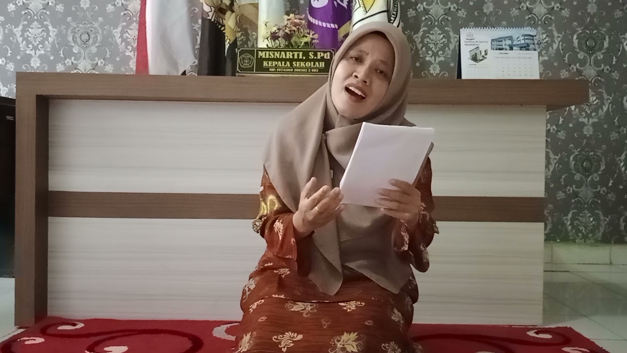 Syair Keutamaan Menuntut Ilmu Karya H. Tenas Effendy #LombaPGRI - YouTube