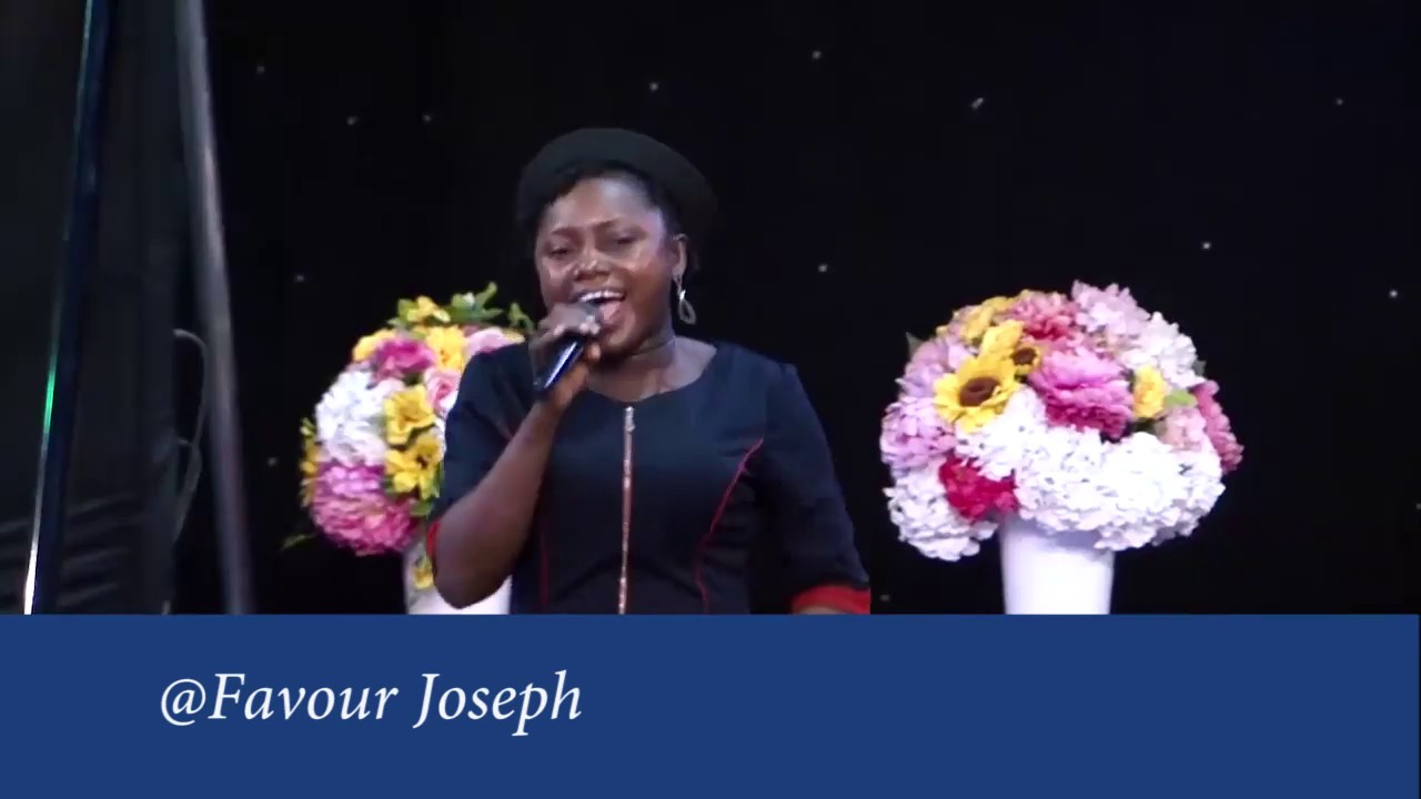 HOT PRAISE MOMENT BY FAVOUR JOSEPH - YouTube