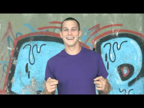 Niccolò Figari per il Liguria Colorata Pride - YouTube