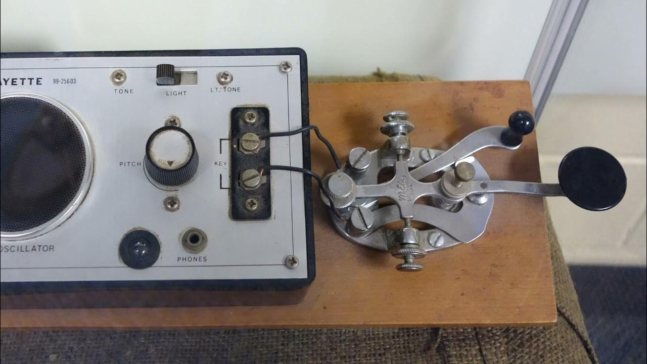 Morse Code SOS Sound Effects - YouTube