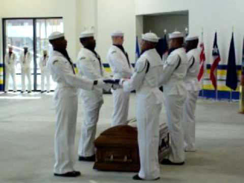 US Navy Ceremonial Guard Casket Bearers Folding the Flag - YouTube