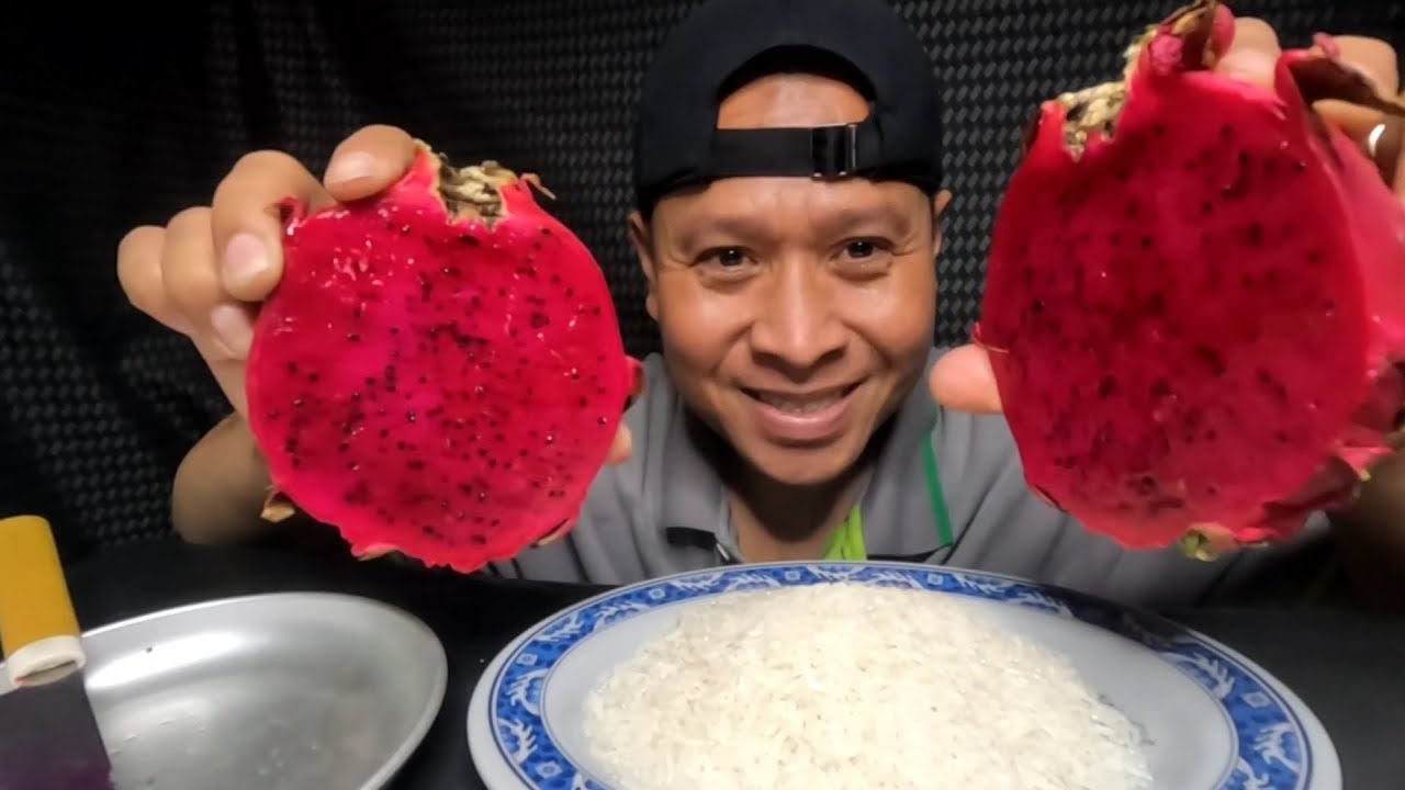 Makan Beras+Buah Naga Renyah Gurih Tambah Wangi Enakee,, 😋Superr - YouTube