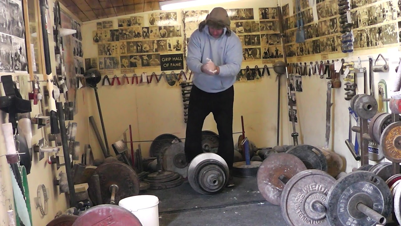 Two Hands Pinch Lift 120.4k by David Horne - YouTube