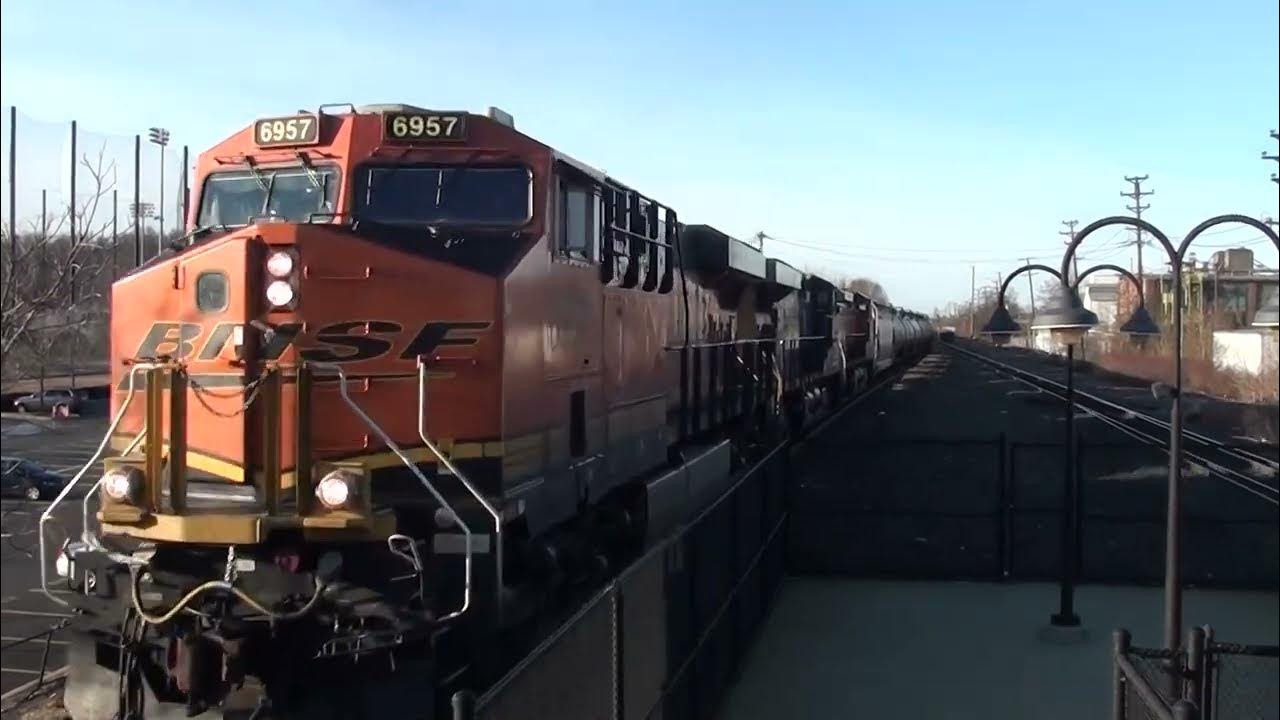 BNSF 6957 Leads CSX K161 East through Union, NJ with a CSX & H1 BNSF Trailing 02/09/2019 - YouTube