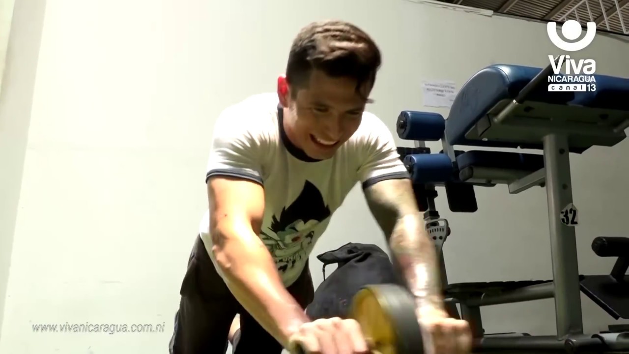 ¿Fitness o Farándulas? Anabella y Chang se enfrentan - YouTube